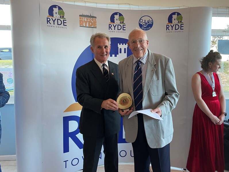 Ryde Town Council’s Jubilee Awards Evening and Beacon lighting – Ryde ...